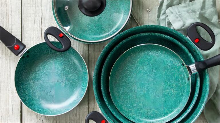 Titanium vs Ceramic Cookware: What's the Difference - Deermaple