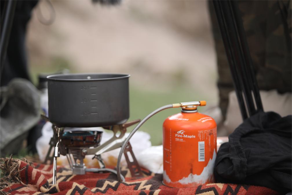 The Ultimate Guide to Camping Kitchen Essentials - Deermaple