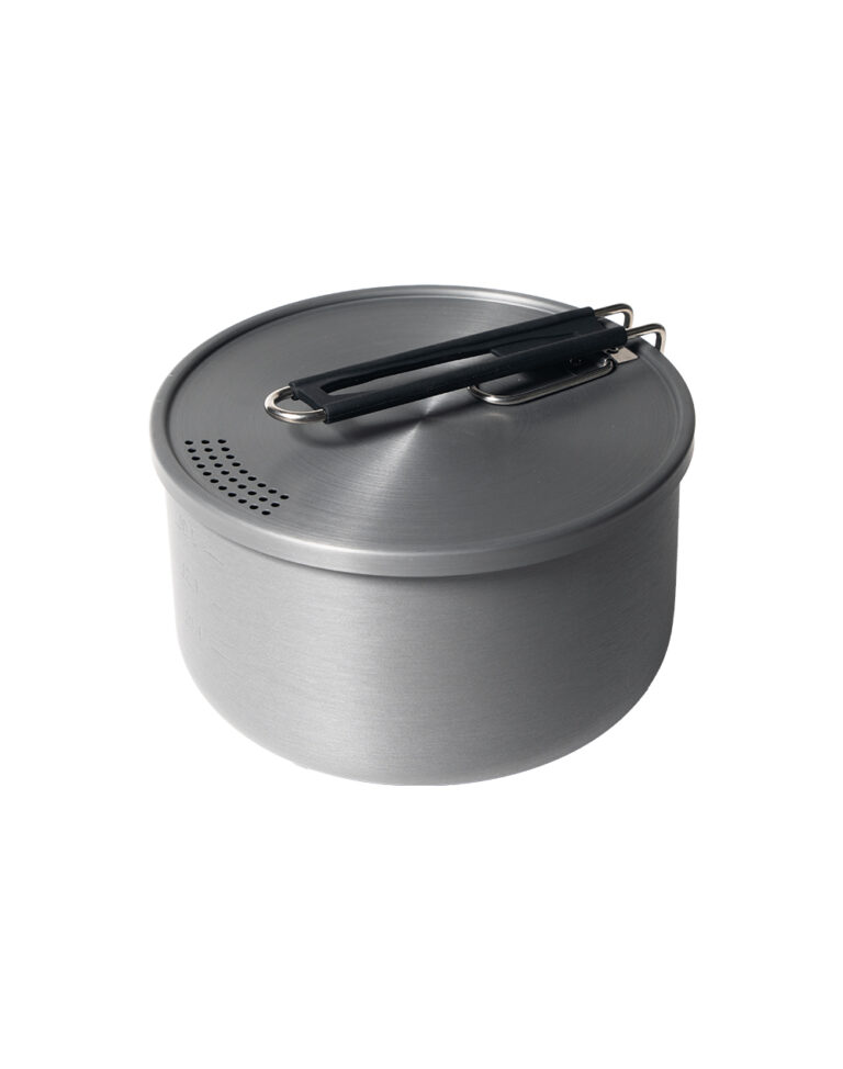 Stainless Steel Cutlery: Hard Anodized Aluminum Cookset